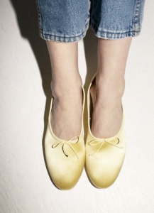 These 12 Shoe Trends 2025 Will Be the Most Influential - Madison to Melrose