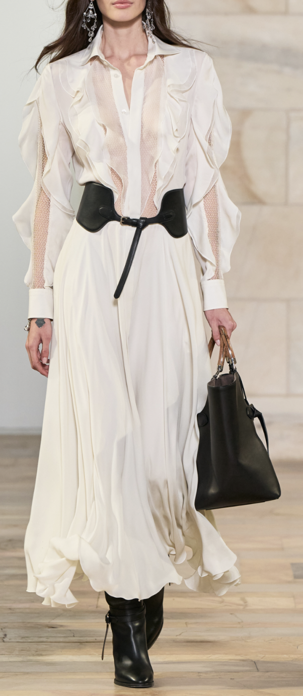 The Two Faces of Horse Girl Aesthetic: Equestrian Chic and Western ...