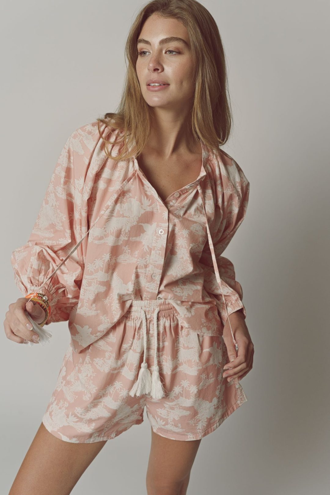 Hot Weather, Cool Looks: Clothes to Wear That Beat the Heat with Style ...